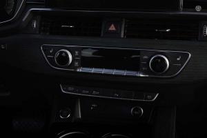 Melns Audi A4 2022 Viļņa, ar dzinēja tilpumu 1.98 L un nobraukumu 61 tūkst. km par 24600 €, foto 35 vietnē AUTOMOTO.COM.LV