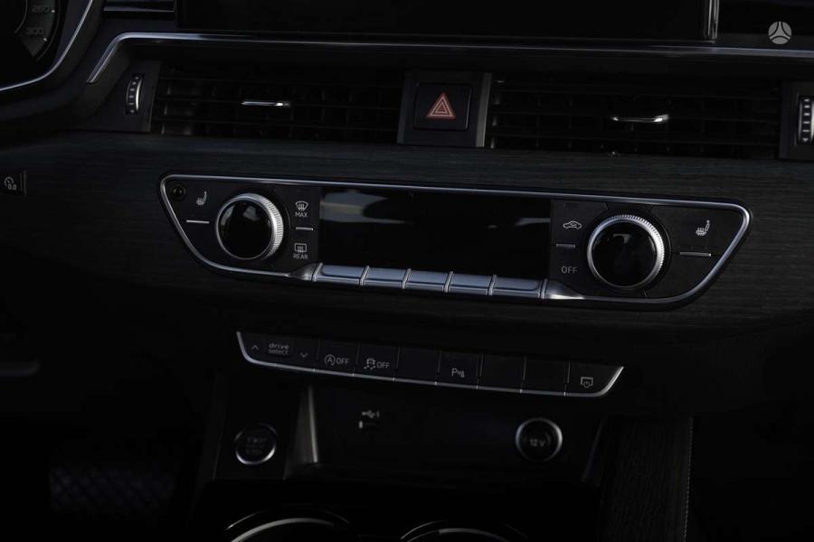 Melns Audi A4 2022 Viļņa, ar dzinēja tilpumu 1.98 L un nobraukumu 61 tūkst. km par 24600 €, foto 35 vietnē AUTOMOTO.COM.LV