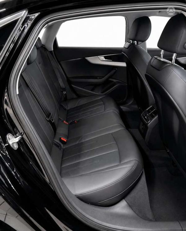 Black Audi A4 2022 in Kaunas, with an engine capacity of 1.98 L and mileage of 121 thousand km for 23800 €, photo 7 on AUTOMOTO.COM.LV