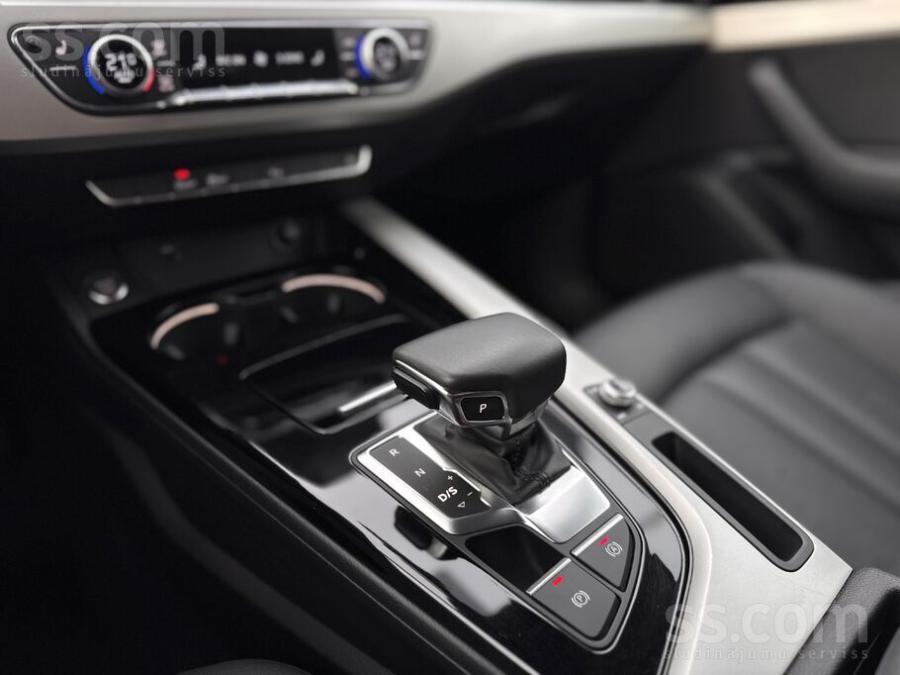 Melns Audi A4 2023 Rīga, ar dzinēja tilpumu 2.00 L un nobraukumu 53 tūkst. km par 25900 €, foto 13 vietnē AUTOMOTO.COM.LV
