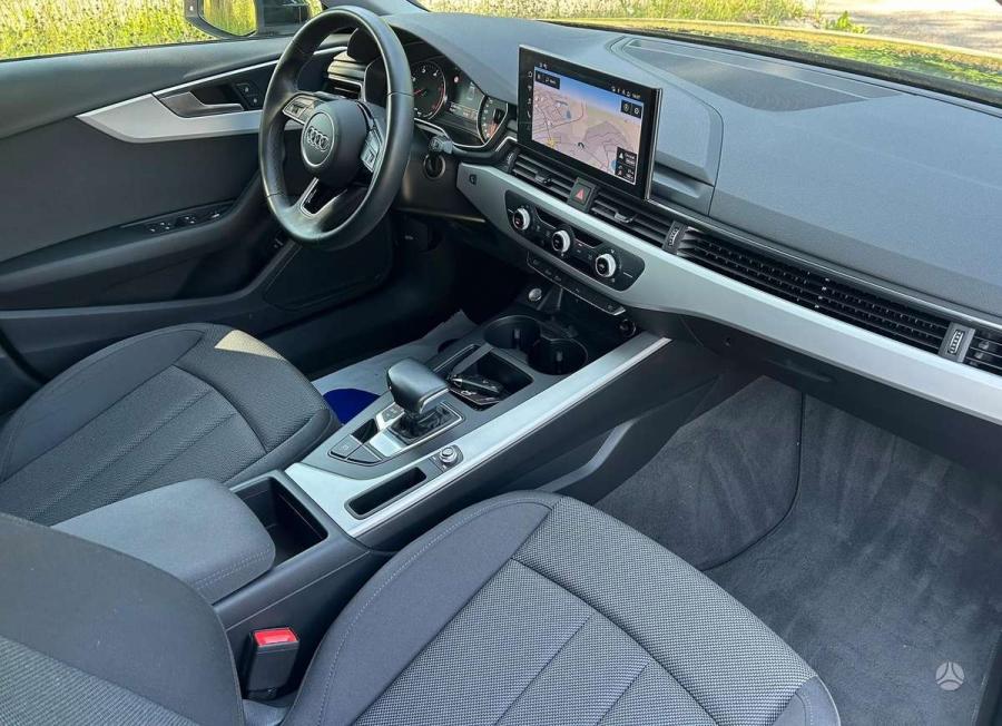 Melns Audi A4 2023 Tauragė, ar dzinēja tilpumu 1.97 L un nobraukumu 227 tūkst. km par 16700 €, foto 10 vietnē AUTOMOTO.COM.LV