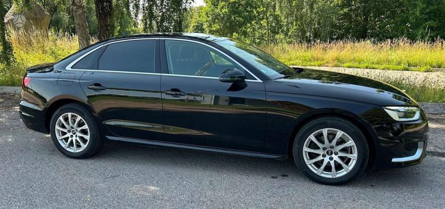 Black Audi A4 2023 in Taurage, with an engine capacity of 1.97 L and mileage of 228 thousand km for 15900 €, photo 5 on AUTOMOTO.COM.LV