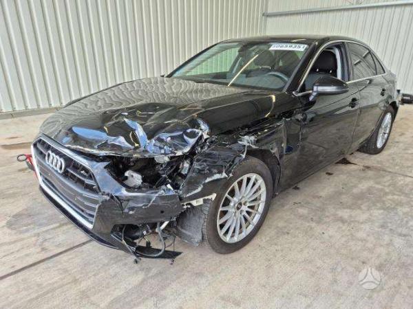 Melns Audi A4 2023 Viļņa, ar dzinēja tilpumu 2.00 L un nobraukumu 60 tūkst. km par 9500 €, foto 4 vietnē AUTOMOTO.COM.LV