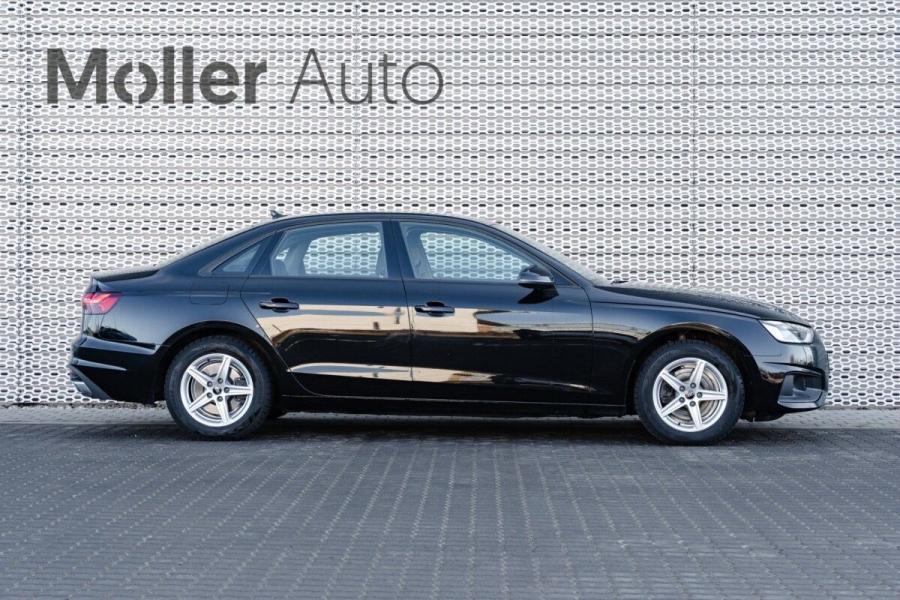 Melns Audi A4 2024 Mārupe, ar dzinēja tilpumu 2.00 L un nobraukumu 53 tūkst. km par 26900 €, foto 5 vietnē AUTOMOTO.COM.LV