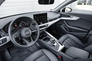 Melns Audi A4 2024 Mārupe, ar dzinēja tilpumu 2.00 L un nobraukumu 53 tūkst. km par 26900 €, foto 10 vietnē AUTOMOTO.COM.LV