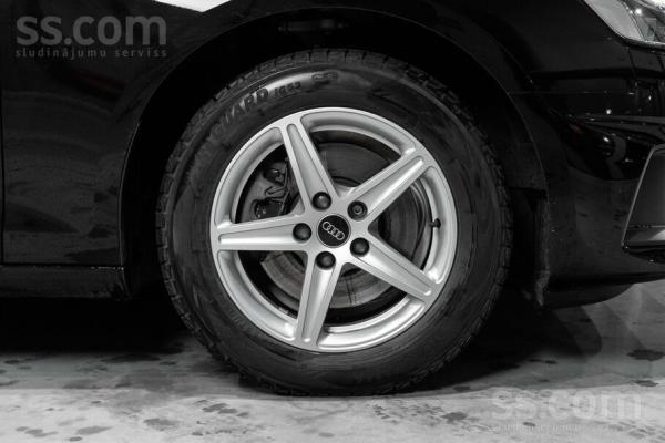 Melns Audi A4 2024 Rīga, ar dzinēja tilpumu 2.00 L un nobraukumu 16 tūkst. km par 28000 €, foto 6 vietnē AUTOMOTO.COM.LV
