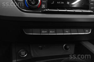 Melns Audi A4 2024 Rīga, ar dzinēja tilpumu 2.00 L un nobraukumu 16 tūkst. km par 28000 €, foto 24 vietnē AUTOMOTO.COM.LV