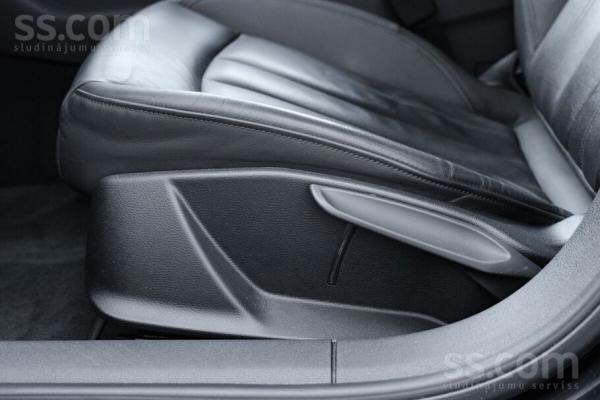 Melns Audi A4 2024 Rīga, ar dzinēja tilpumu 2.00 L un nobraukumu 69 tūkst. km par 24490 €, foto 8 vietnē AUTOMOTO.COM.LV