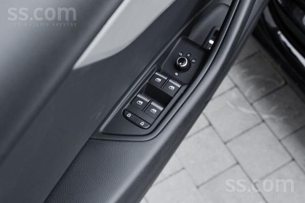 Black Audi A4 2024 in Riga, with an engine capacity of 2.00 L and mileage of 50 thousand km for 29000 €, photo 7 on AUTOMOTO.COM.LV