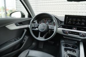Melns Audi A4 2024 Rīga, ar dzinēja tilpumu 2.00 L un nobraukumu 27 tūkst. km par 28050 €, foto 24 vietnē AUTOMOTO.COM.LV