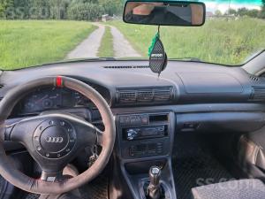 Черный Ауди А4 1996 в Тукумс, объемом двигателя 1.90 л и пробегом 0 тыс. км за 1000 €, фото 9 на AUTOMOTO.COM.LV