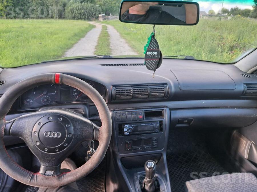 Черный Ауди А4 1996 в Тукумс, объемом двигателя 1.90 л и пробегом 0 тыс. км за 1000 €, фото 9 на AUTOMOTO.COM.LV
