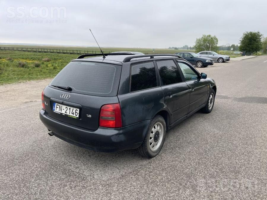 Melns Audi A4 1997 Liepāja, ar dzinēja tilpumu 1.80 L un nobraukumu 328 tūkst. km par 850 €, foto 4 vietnē AUTOMOTO.COM.LV