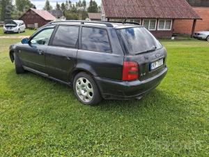 Black Audi A4 1997 in Aluksne, with an engine capacity of 1.80 L and mileage of 411 thousand km for 1000 €, photo 5 on AUTOMOTO.COM.LV