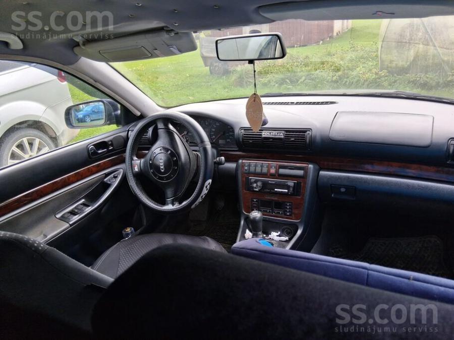 Black Audi A4 1997 in Aluksne, with an engine capacity of 1.80 L and mileage of 411 thousand km for 1000 €, photo 8 on AUTOMOTO.COM.LV