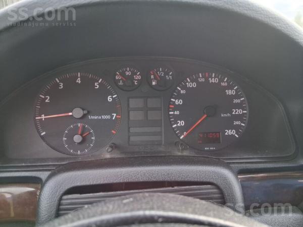 Черный Ауди А4 1997 в Алуксне, объемом двигателя 1.80 л и пробегом 411 тыс. км за 1000 €, фото 8 на AUTOMOTO.COM.LV
