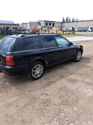 Black Audi A4 1997 in Pasvalys, with an engine capacity of 1.90 L and mileage of 492 thousand km for 1050 €, photo 5 on AUTOMOTO.COM.LV