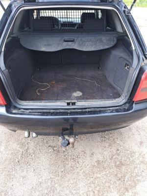 Black Audi A4 1997 in Pasvalys, with an engine capacity of 1.90 L and mileage of 492 thousand km for 1050 €, photo 6 on AUTOMOTO.COM.LV