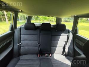 Melns Audi A4 1997 Cēsis, ar dzinēja tilpumu 1.80 L un nobraukumu 369 tūkst. km par 1400 €, foto 8 vietnē AUTOMOTO.COM.LV