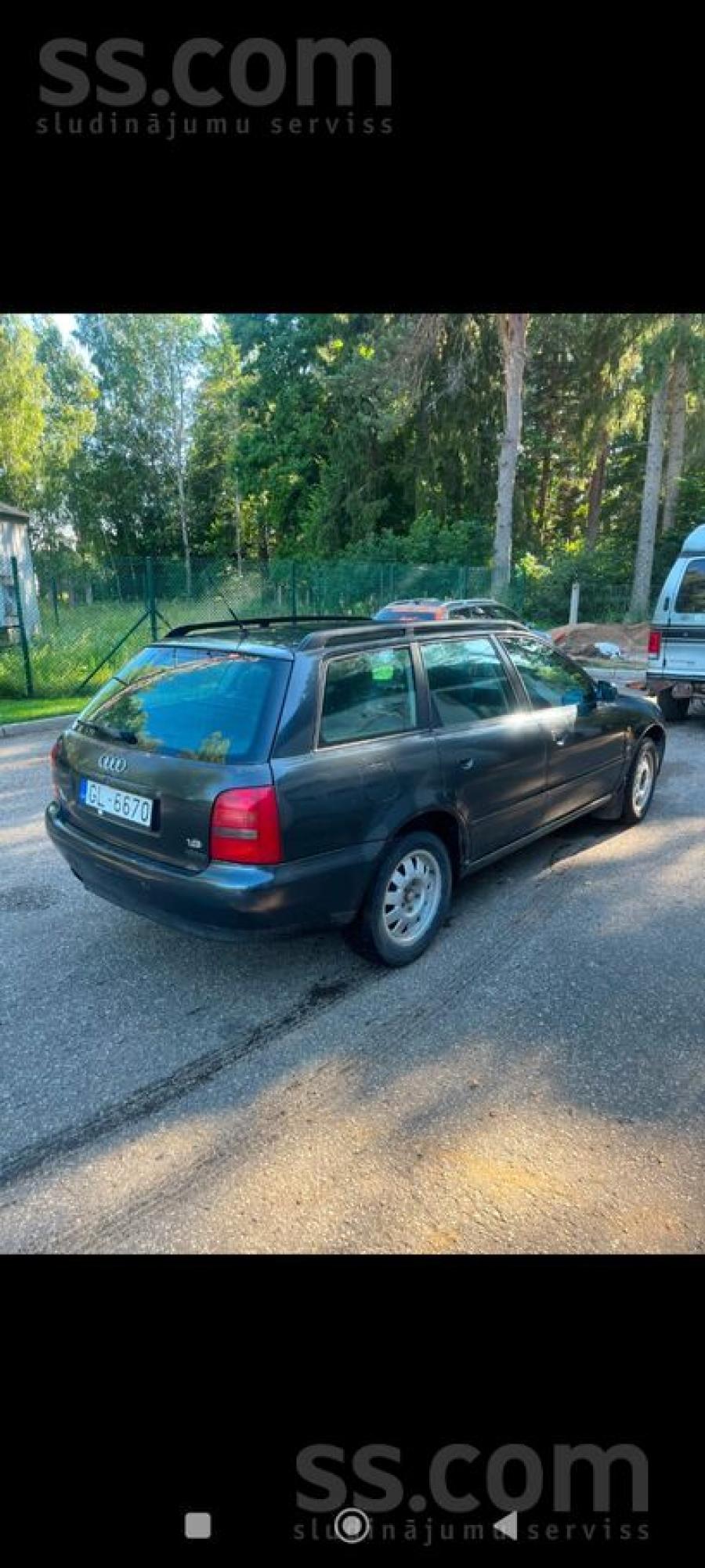Melns Audi A4 1997 Rīga, ar dzinēja tilpumu 1.60 L un nobraukumu 400 tūkst. km par 350 €, foto 1 vietnē AUTOMOTO.COM.LV