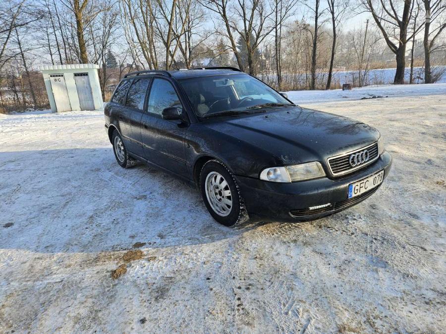 Melns Audi A4 1998 Vilkaviškis, ar dzinēja tilpumu 1.90 L un nobraukumu 333 tūkst. km par 850 €, foto 2 vietnē AUTOMOTO.COM.LV