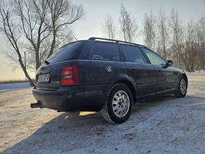 Melns Audi A4 1998 Vilkaviškis, ar dzinēja tilpumu 1.90 L un nobraukumu 333 tūkst. km par 850 €, foto 7 vietnē AUTOMOTO.COM.LV