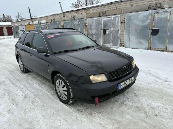 Melns Audi A4 1998 Rokiškis, ar dzinēja tilpumu 0.00 L un nobraukumu 445 tūkst. km par 749 €, foto 1 vietnē AUTOMOTO.COM.LV