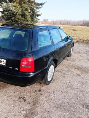 Black Audi A4 1998 in Kupiskis, with an engine capacity of 1.90 L and mileage of 500 thousand km for 950 €, photo 2 on AUTOMOTO.COM.LV