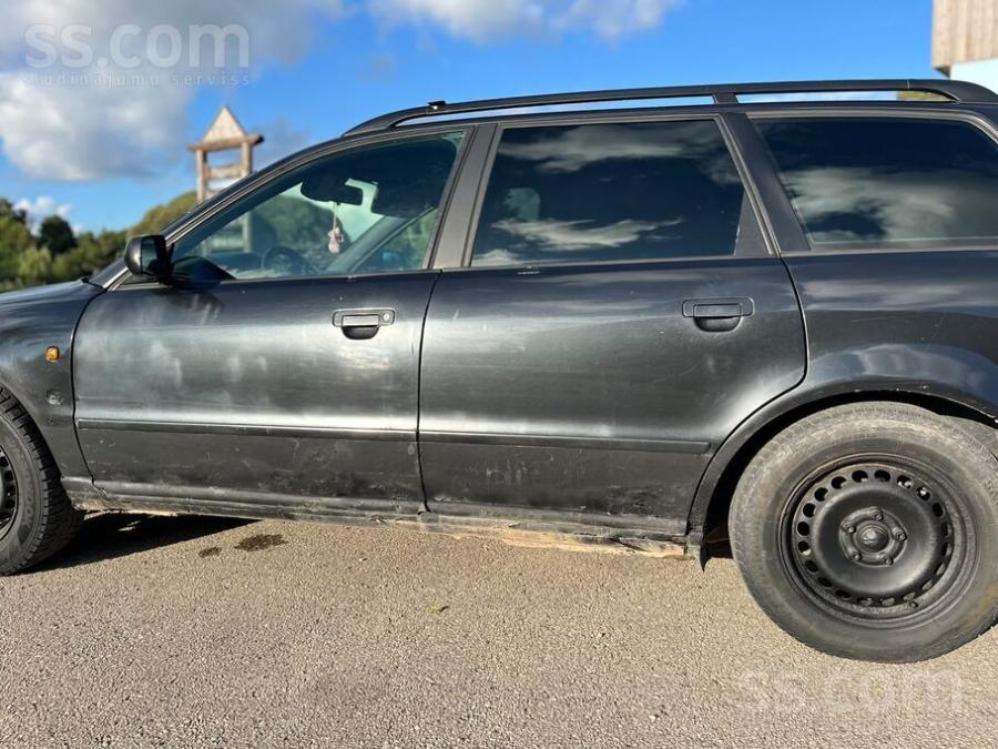 Black Audi A4 1998 in Balvi, with an engine capacity of 1.90 L and mileage of 524 thousand km for 1050 €, photo 4 on AUTOMOTO.COM.LV