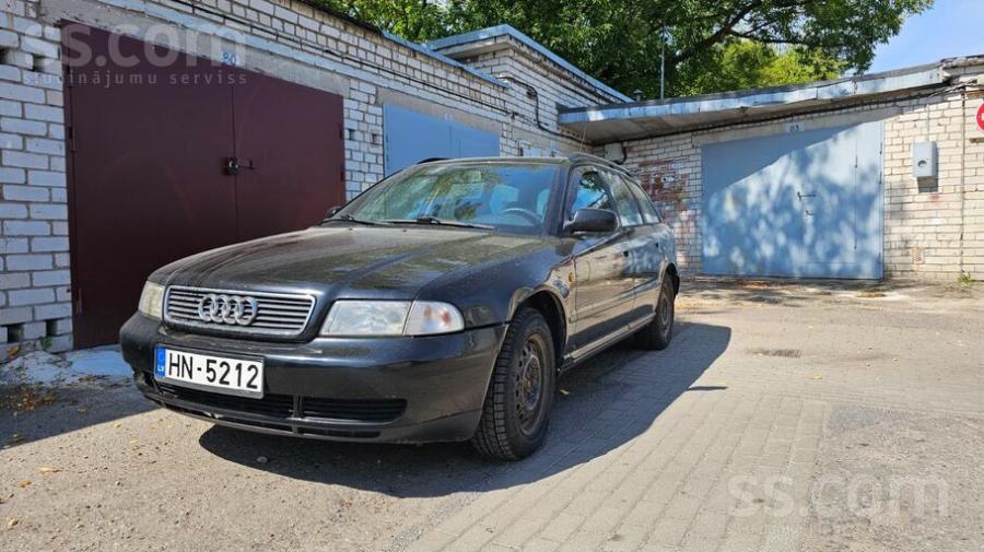 Черный Ауди А4 1998 в Рига, объемом двигателя 1.80 л и пробегом 291 тыс. км за 960 €, фото 4 на AUTOMOTO.COM.LV