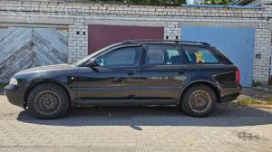 Черный Ауди А4 1998 в Рига, объемом двигателя 1.80 л и пробегом 291 тыс. км за 960 €, фото 5 на AUTOMOTO.COM.LV