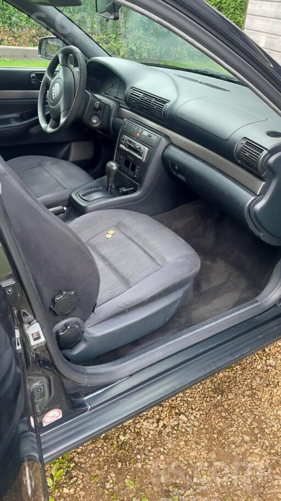 Black Audi A4 1998 in Riga, with an engine capacity of 1.90 L and mileage of 348 thousand km for 1550 €, photo 5 on AUTOMOTO.COM.LV