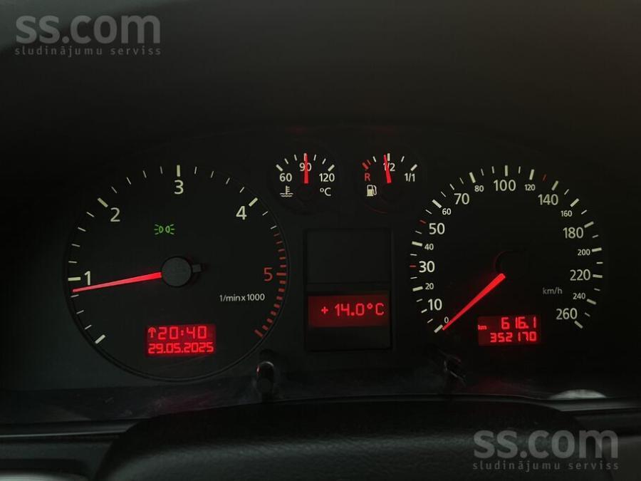 Black Audi A4 1999 in Riga, with an engine capacity of 1.90 L and mileage of 340 thousand km for 6000 €, photo 5 on AUTOMOTO.COM.LV