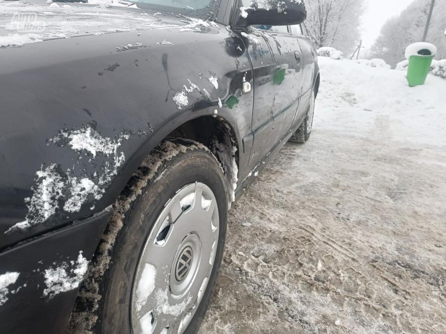 Black Audi A4 1999 in Silale, with an engine capacity of 1.90 L and mileage of 350 thousand km for 900 €, photo 2 on AUTOMOTO.COM.LV
