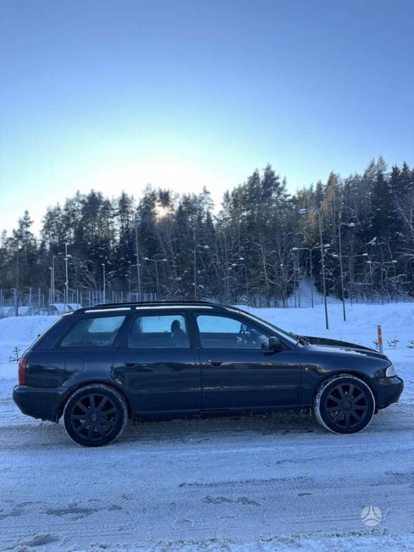 Melns Audi A4 1999 Viļņa, ar dzinēja tilpumu 1.90 L un nobraukumu 408 tūkst. km par 950 €, foto 6 vietnē AUTOMOTO.COM.LV