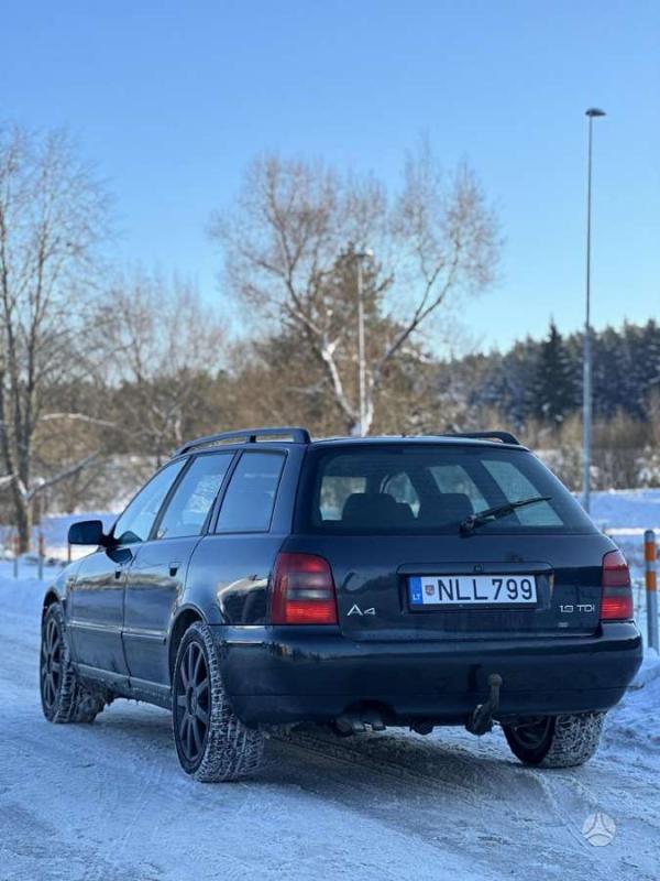 Melns Audi A4 1999 Viļņa, ar dzinēja tilpumu 1.90 L un nobraukumu 408 tūkst. km par 950 €, foto 8 vietnē AUTOMOTO.COM.LV