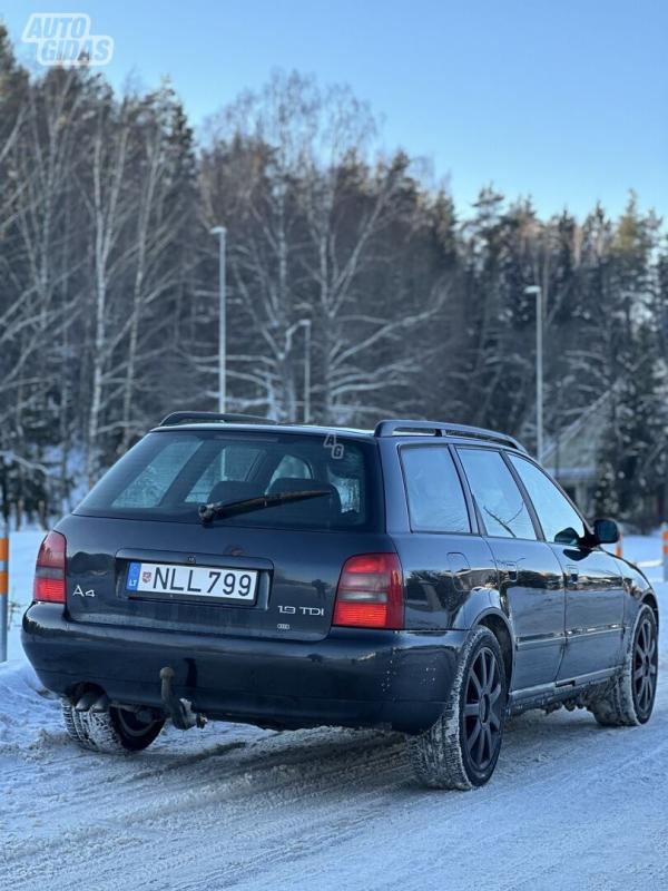 Melns Audi A4 1999 Viļņa, ar dzinēja tilpumu 1.90 L un nobraukumu 408 tūkst. km par 950 €, foto 7 vietnē AUTOMOTO.COM.LV