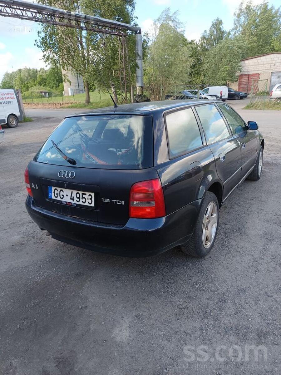 Черный Ауди А4 1999 в Бауска, объемом двигателя 1.90 л и пробегом 383 тыс. км за 1400 €, фото 5 на AUTOMOTO.COM.LV