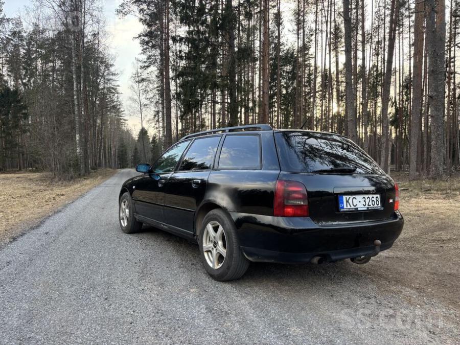 Черный Ауди А4 1999 в Цесис, объемом двигателя 1.90 л и пробегом 476 тыс. км за 1500 €, фото 5 на AUTOMOTO.COM.LV