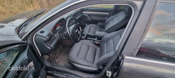 Black Audi A4 1999 in Tallinn, with an engine capacity of 2.40 L and mileage of 367 thousand km for 2499 €, photo 5 on AUTOMOTO.COM.LV