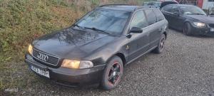 Melns Audi A4 1999 Tallina, ar dzinēja tilpumu 2.40 L un nobraukumu 367 tūkst. km par 2499 €, foto 11 vietnē AUTOMOTO.COM.LV