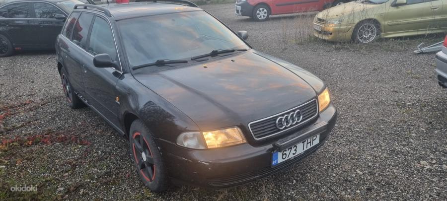 Melns Audi A4 1999 Tallina, ar dzinēja tilpumu 2.40 L un nobraukumu 367 tūkst. km par 2499 €, foto 12 vietnē AUTOMOTO.COM.LV
