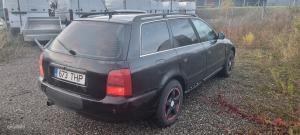 Melns Audi A4 1999 Tallina, ar dzinēja tilpumu 2.40 L un nobraukumu 367 tūkst. km par 2499 €, foto 13 vietnē AUTOMOTO.COM.LV