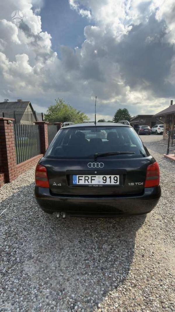 Melns Audi A4 1999 Jurbarkas, ar dzinēja tilpumu 1.90 L un nobraukumu 323 tūkst. km par 850 €, foto 6 vietnē AUTOMOTO.COM.LV