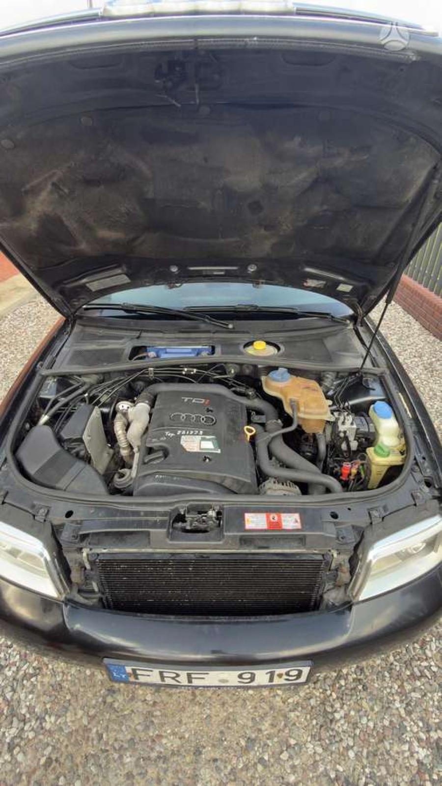 Black Audi A4 1999 in Jurbarkas, with an engine capacity of 1.90 L and mileage of 323 thousand km for 850 €, photo 13 on AUTOMOTO.COM.LV