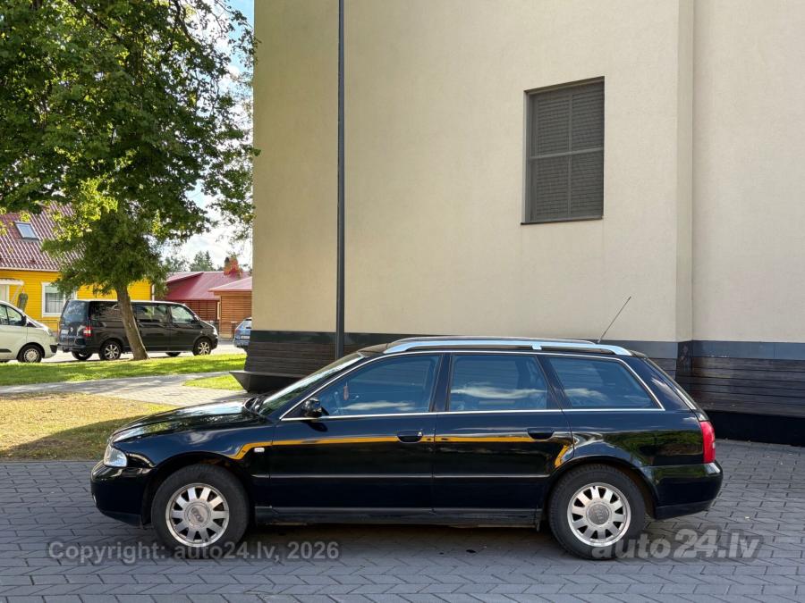 Black Audi A4 1999 in Rapla, with an engine capacity of 2.50 L and mileage of 336 thousand km for 1000 €, photo 3 on AUTOMOTO.COM.LV