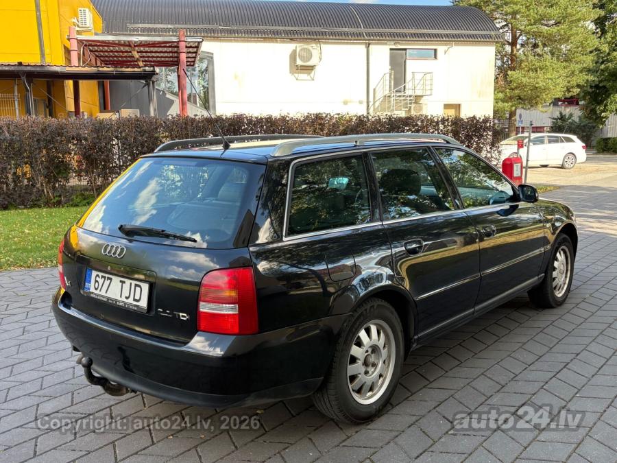 Black Audi A4 1999 in Rapla, with an engine capacity of 2.50 L and mileage of 336 thousand km for 1000 €, photo 7 on AUTOMOTO.COM.LV