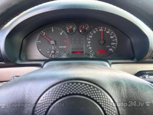 Black Audi A4 1999 in Rapla, with an engine capacity of 2.50 L and mileage of 336 thousand km for 1000 €, photo 14 on AUTOMOTO.COM.LV