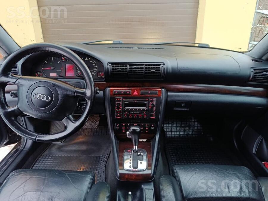 Melns Audi A4 2000 Jēkabpils, ar dzinēja tilpumu 1.90 L un nobraukumu 346 tūkst. km par 2600 €, foto 9 vietnē AUTOMOTO.COM.LV