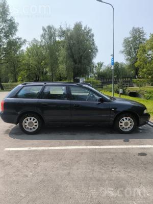 Melns Audi A4 2000 Bauska, ar dzinēja tilpumu 1.90 L un nobraukumu 430 tūkst. km par 1100 €, foto 5 vietnē AUTOMOTO.COM.LV